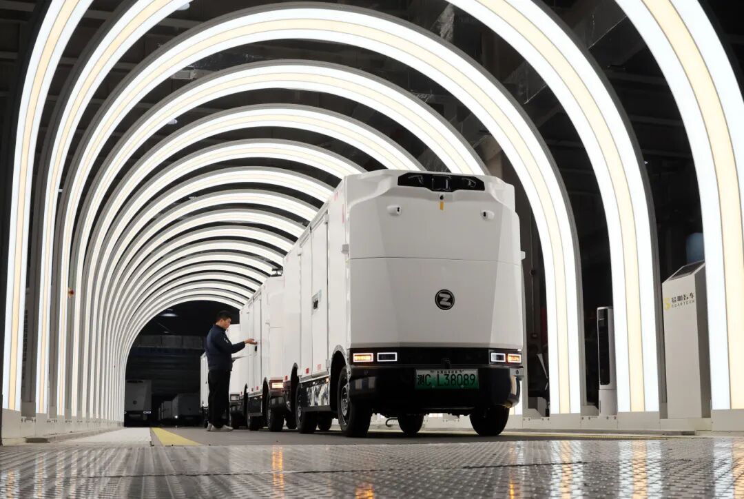 市委常委、秘书长黎辉参加。